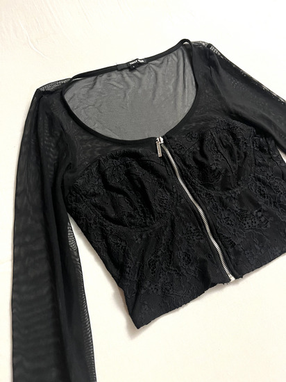 Crna krop top bluza