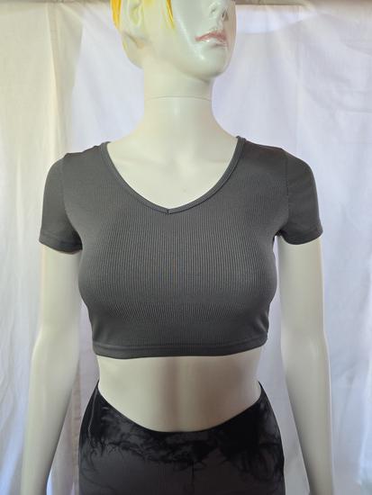 SHEIN novi Crop Top