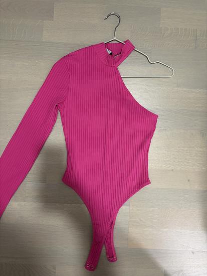 Bershka Barbie body na jedno rame