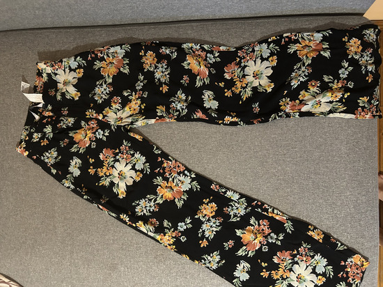 NOVE ZARA letnje pantalone