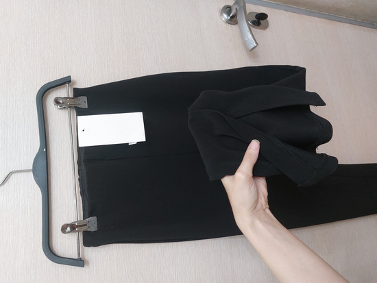 Zara pantalone sa prorezima
