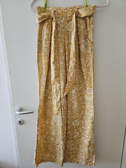 Letnje pantalone S