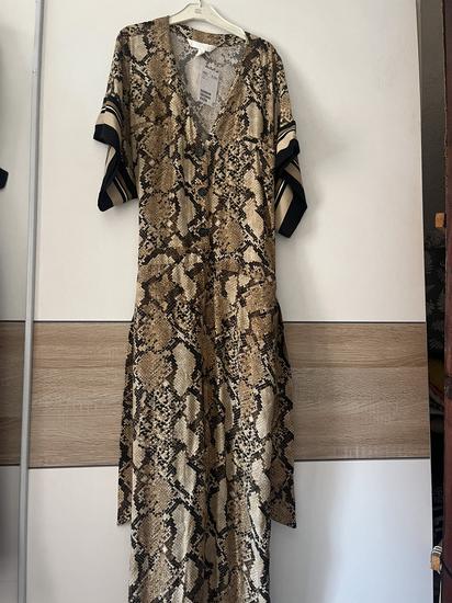 H&M nov kombinezon od viskoze