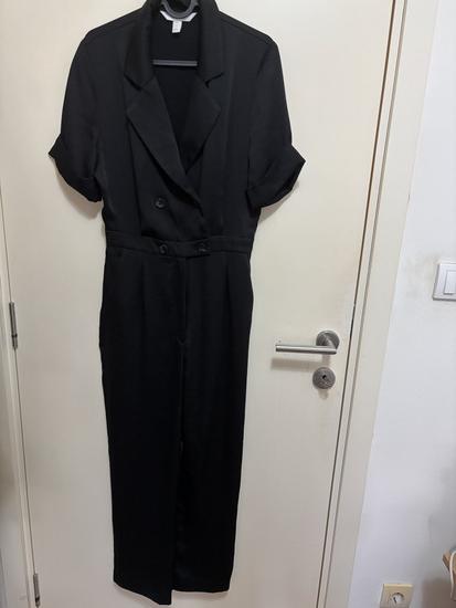 H&M crni elegantni kombinezon