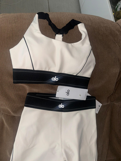Alo Yoga set original S velicina original