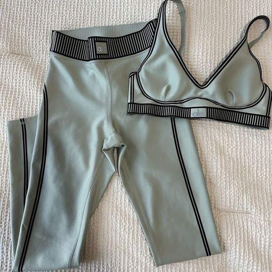 Alo yoga set, original