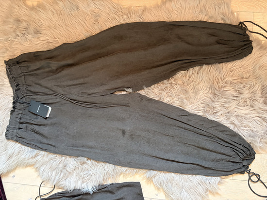 Massimo Dutti viskozni komplet novo