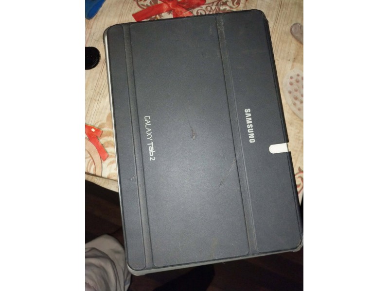 Na prodaju tablet Samsung tab 2