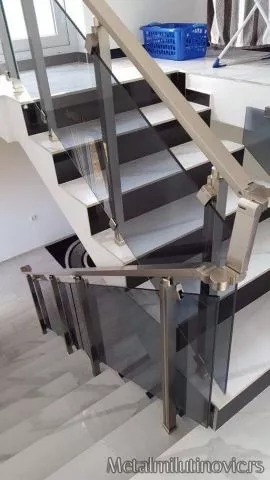 STAKLENI GELENDERI - MODEL 02
