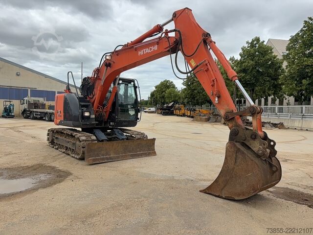Lančani bager
Hitachi ZX135US-5B