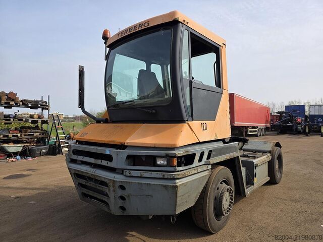 Terminal traktor
TERBERG RT222 - 4X4 - TURNING CHAIR - AUTOMATIC GEAR - ...