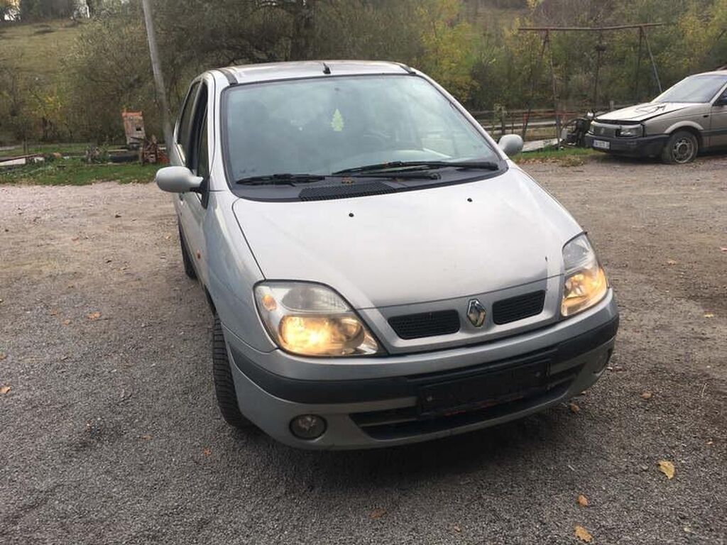 PREDNJI BRANIK ZA RENAULT SCENIC