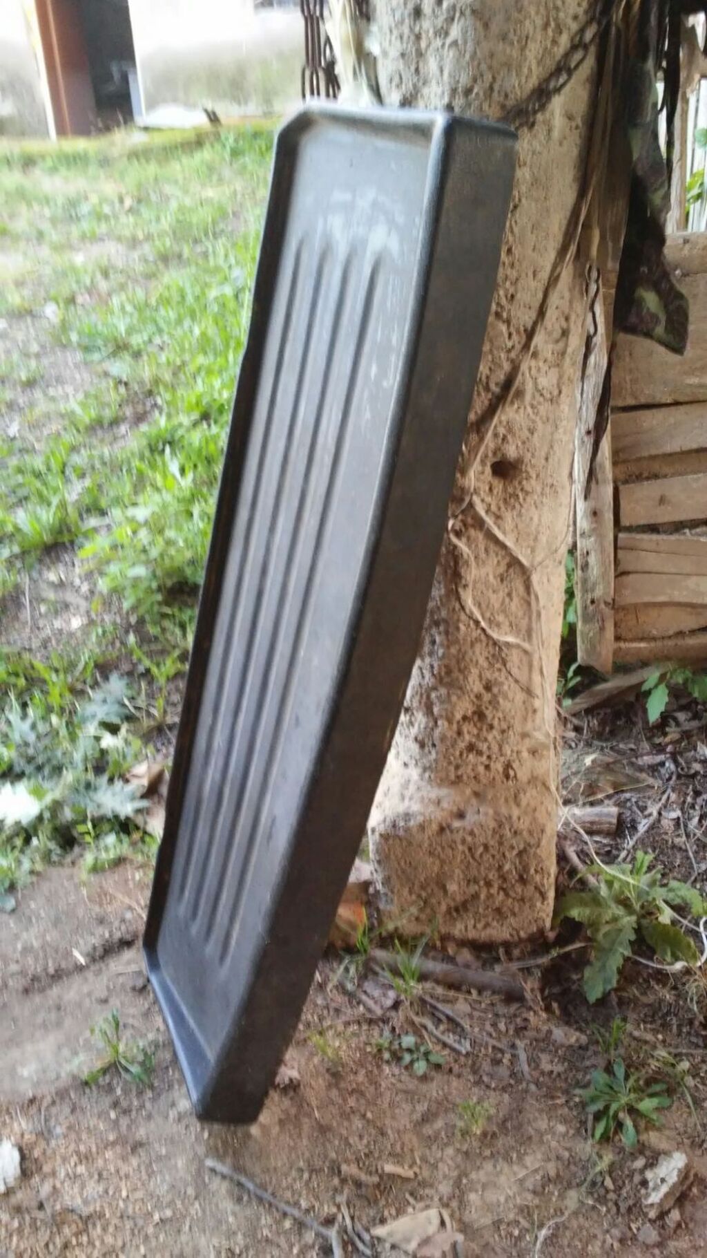 Plastično korito/posuda z2500a radove u dvorištu i radionici -
