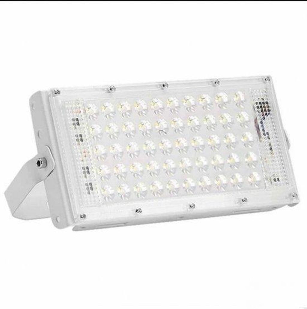 Reflektor 50w Specifikacija: Voltaza:220V Postavka: Spoljni ili