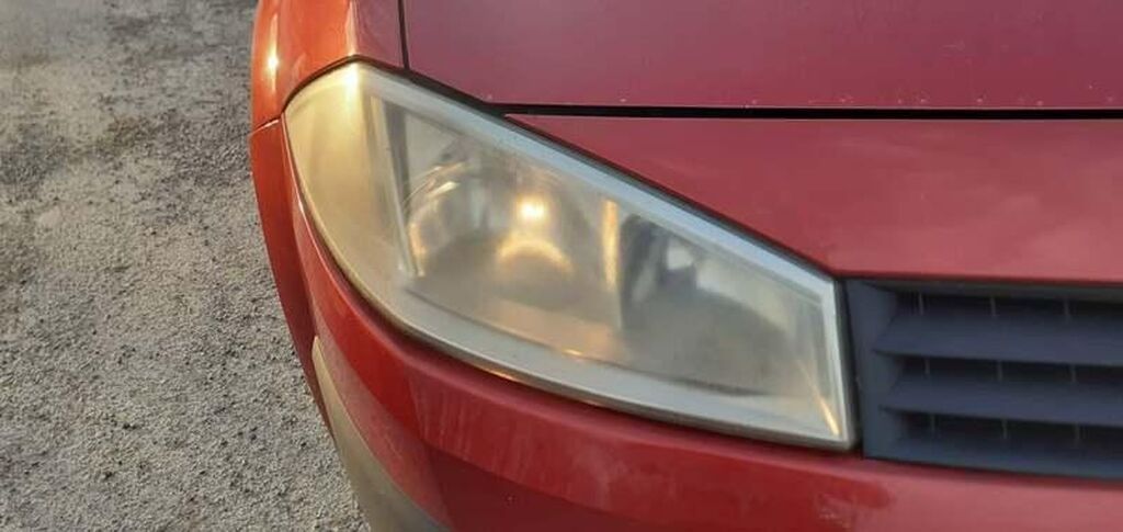 DESNI FAR MEGAN 2 ZA RENAULT MEGANE