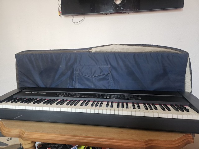 Digital Piano klavir Roland RD-500 MIDI 88 otezane dirk