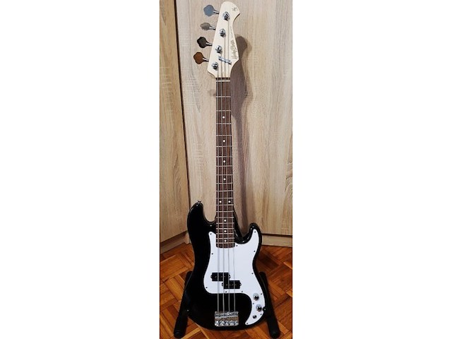 Harley Benton PB-Shorty BK Standard bas gitara
