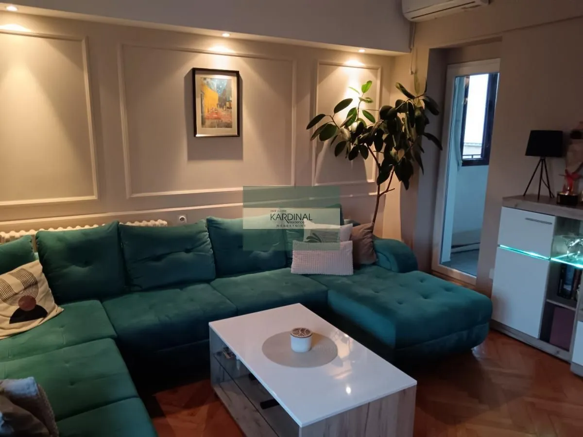 Prodaja, četvorosoban stan, 92m², Centar, Novi Sad
