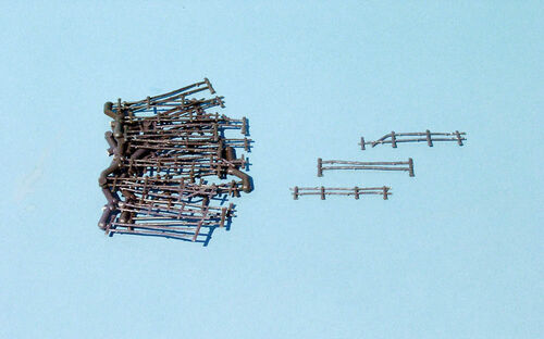 NEW! Heki 3135 Pieces of Fencing (30 pcs)