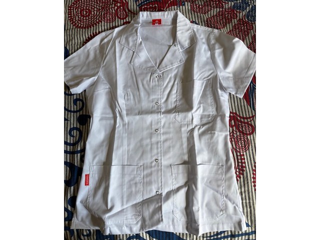 Ženska bluza M sa kratkim rukavima