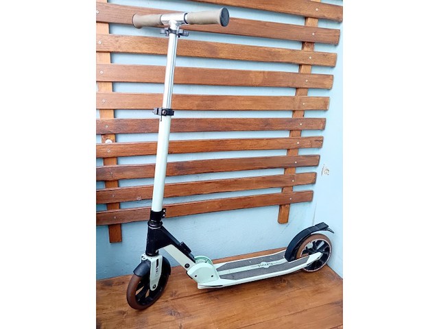 Trotinet Firefly A 180