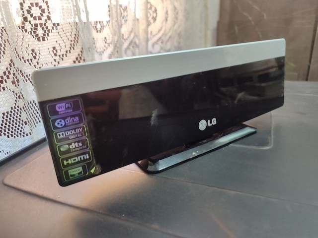 WIFI TEATHER I DVD PLEJER