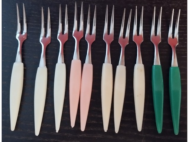 Set od deset malih koktel viljuski , vintage
