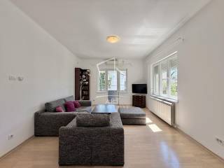 Trosobni stan Kablarska, Senjak - Bara Venecija, Beograd