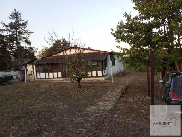 Kuća sa okućnicom, Surduk