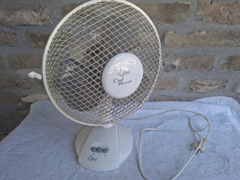 Mali ventilator