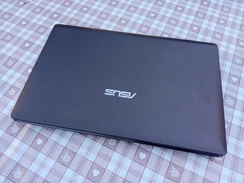 Laptop Asus K53U