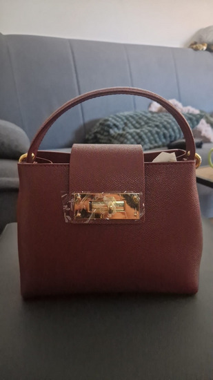 Nova Mona Torba