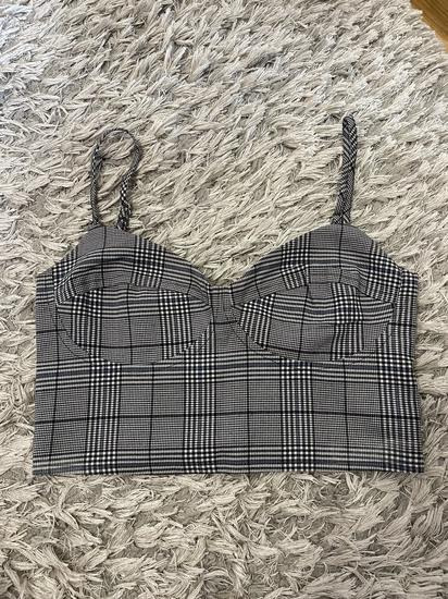 Stradivarius top NOVO