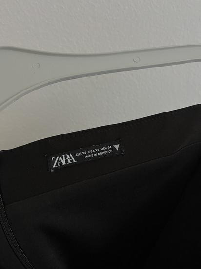 ZARA crni crop top XS vel