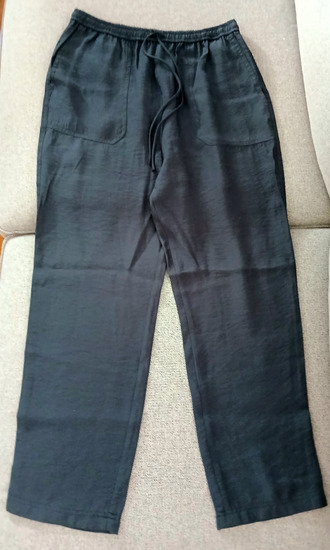 ZARA pantalone.Novo.