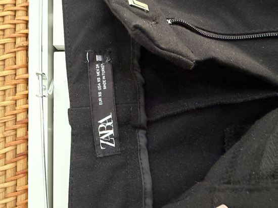 Zara pantalone