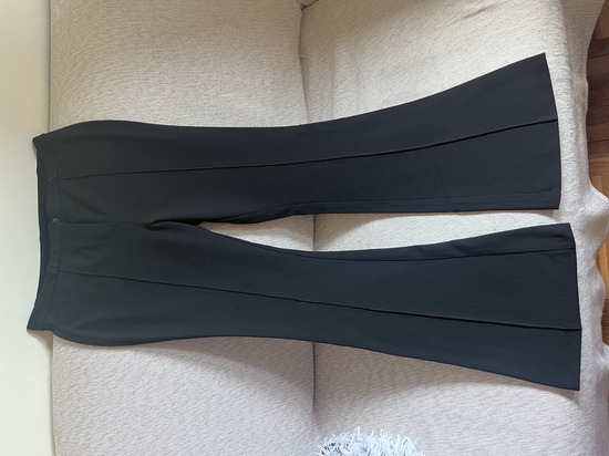 Zvonaste pantalone
