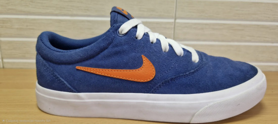 Nike SB Charge