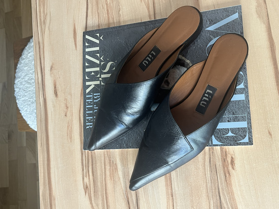 Lilu shoes Biškup crne papuče kožne vel 39 40