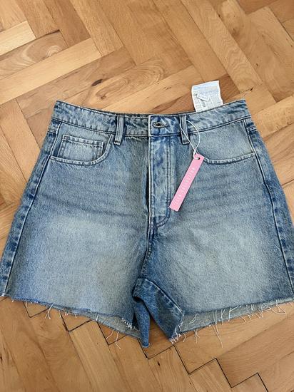 STRADIVARIUS teksas sorc NOVO