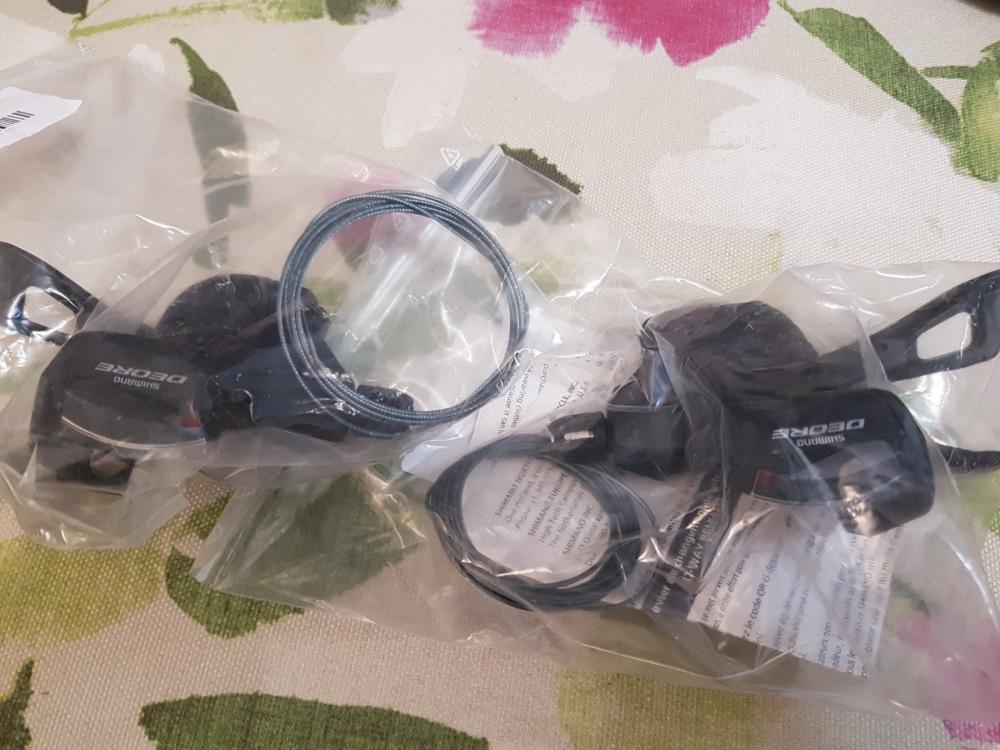 NOVO Shimano Deore SL-M6000 za 3x10 I 2X10 brzina