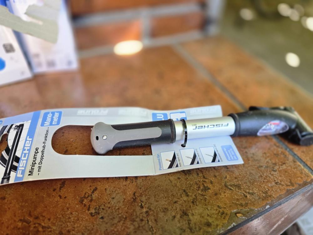 Fischer pumpa sa manometrom NOVO