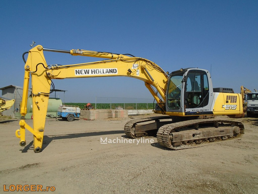 New Holland E215 bager guseničar