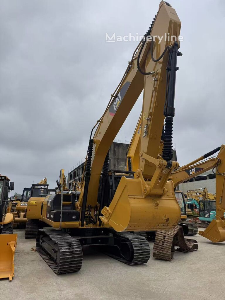 Caterpillar 320D bager guseničar