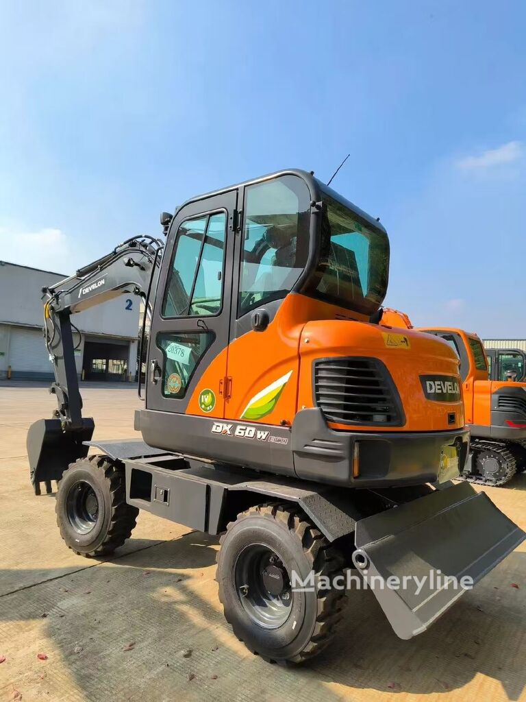 Novi Develon DX60W bager točkaš