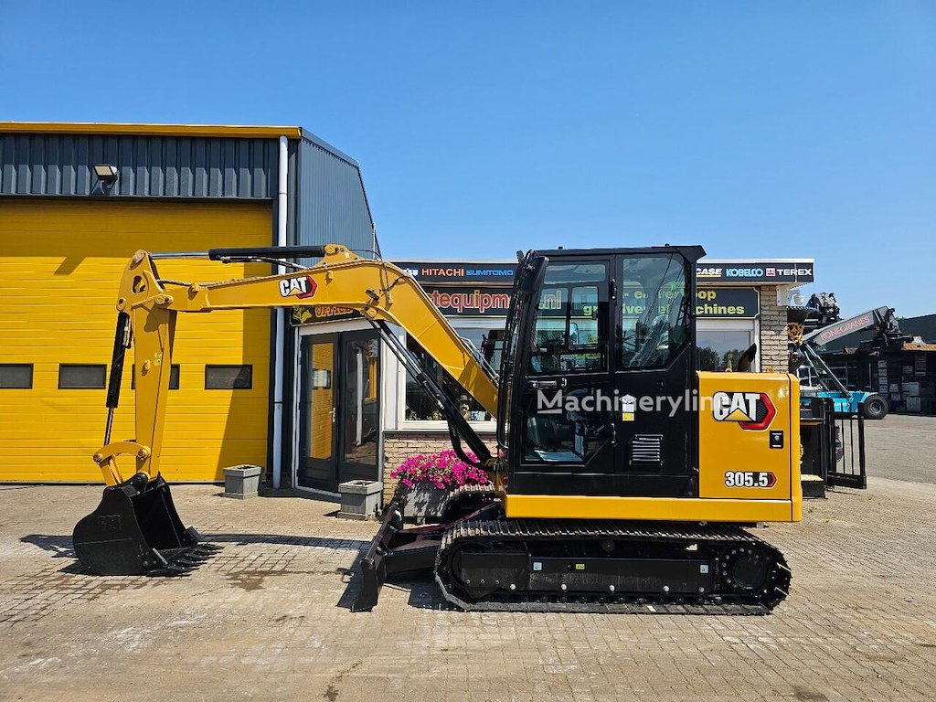 Novi Caterpillar 305.5 mini bager