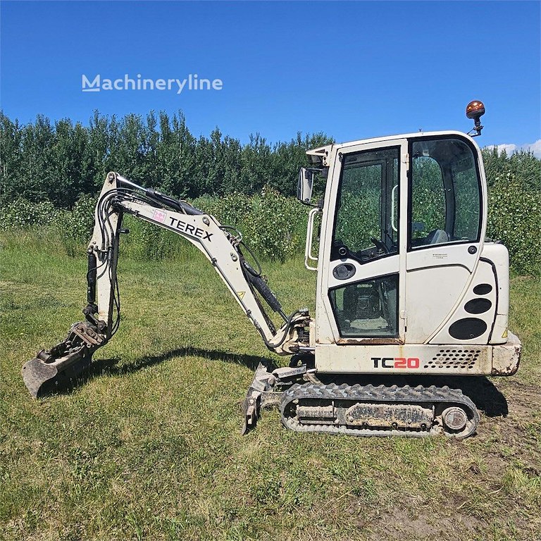 Prodaje se Terex TC20 mini bager na aukciji