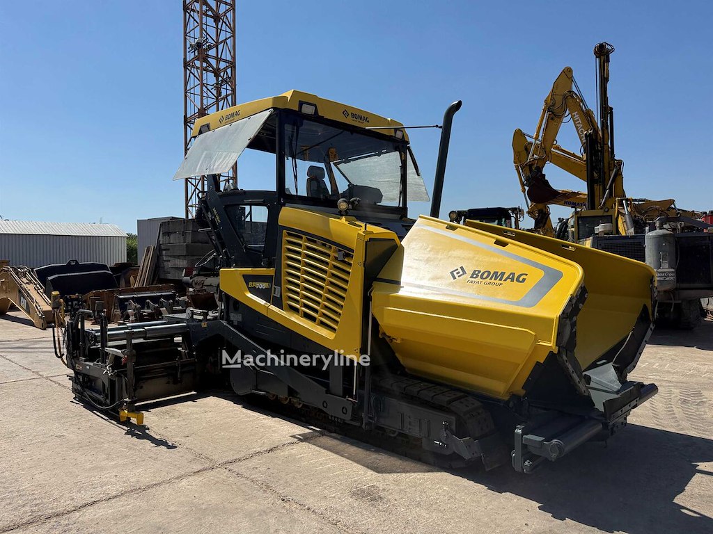 BOMAG BF 700 C asfaltni finišer guseničar