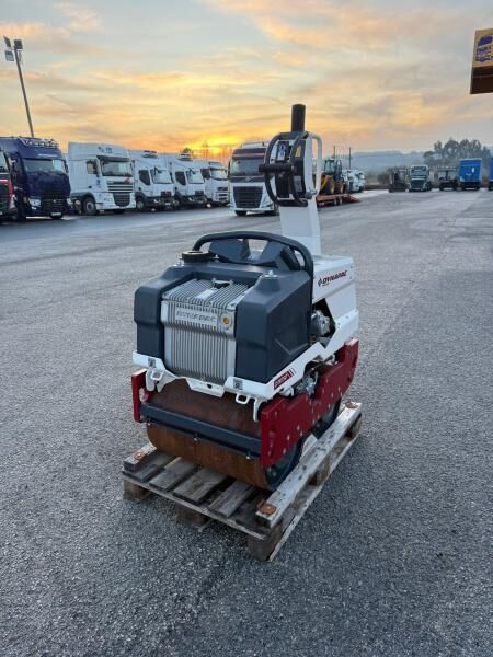 Dynapac 41083 mali valjak