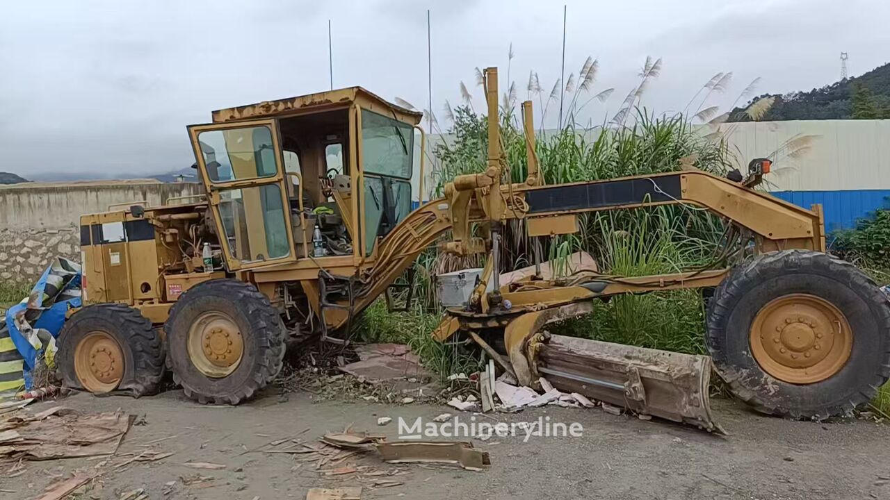 Caterpillar 140H grejder